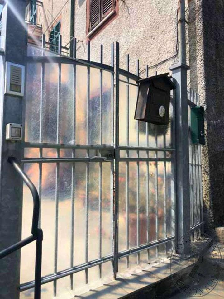 Appartamento in vendita a Mezzanego