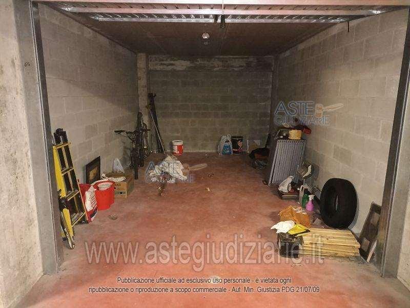Garage - Posto auto in vendita a Genova