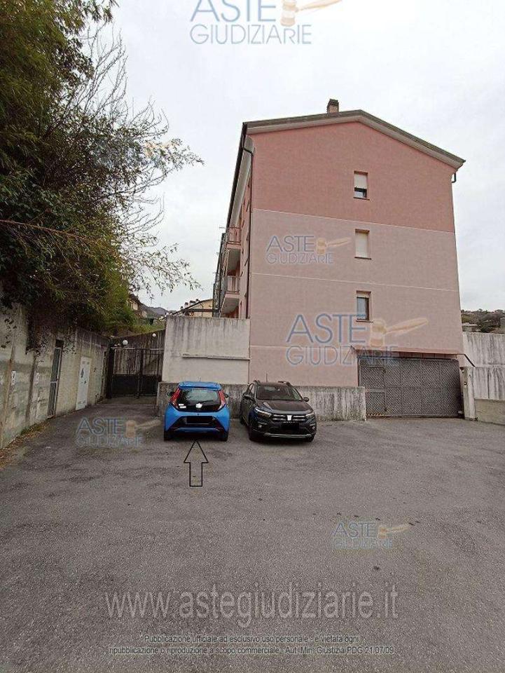 Posto auto in vendita a Genova