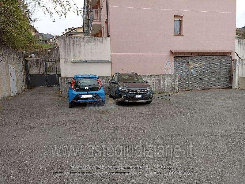 Posto auto in vendita a Genova