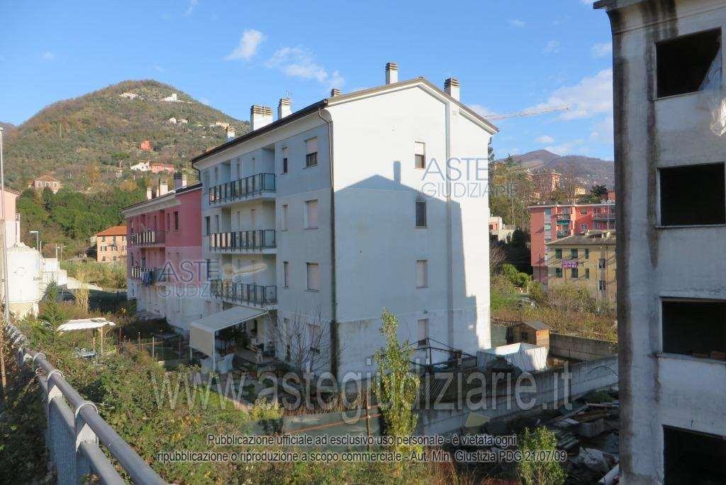 Garage - Posto auto in vendita a Genova
