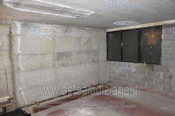 Posto auto in vendita a Genova