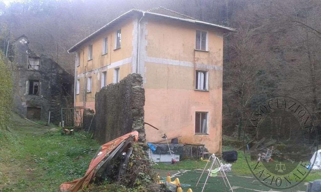 Casa indipendente in vendita a Campomorone