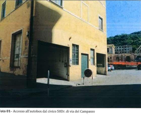 Garage - Posto auto in vendita a Genova