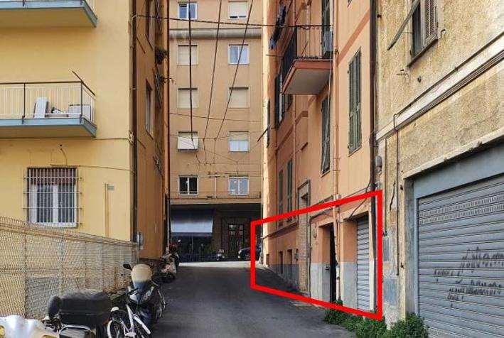 Capannone in vendita a Vallecrosia