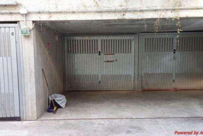 Garage - Posto auto in vendita a Genova
