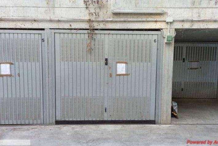 Garage - Posto auto in vendita a Genova