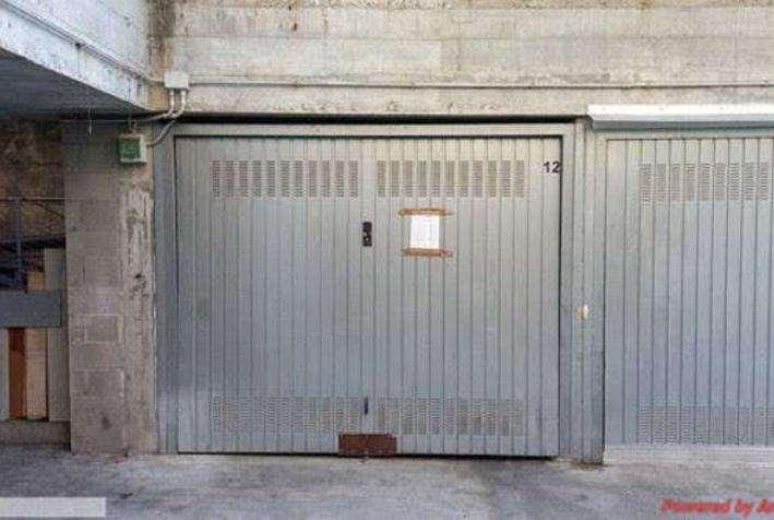 Garage - Posto auto in vendita a Genova