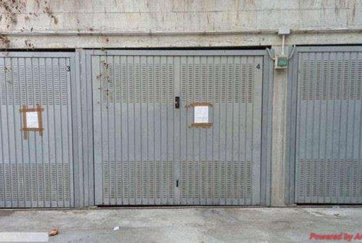 Garage - Posto auto in vendita a Genova