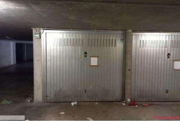 Garage - Posto auto in vendita a Genova