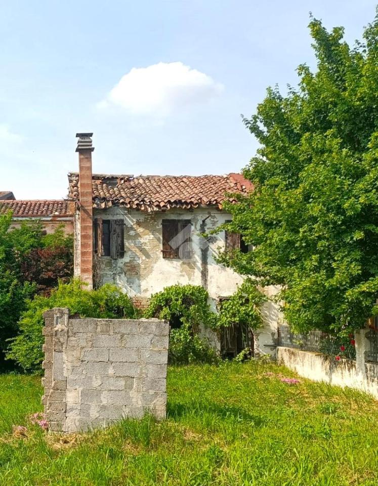 Rustico in vendita a Santa Giustina In Colle