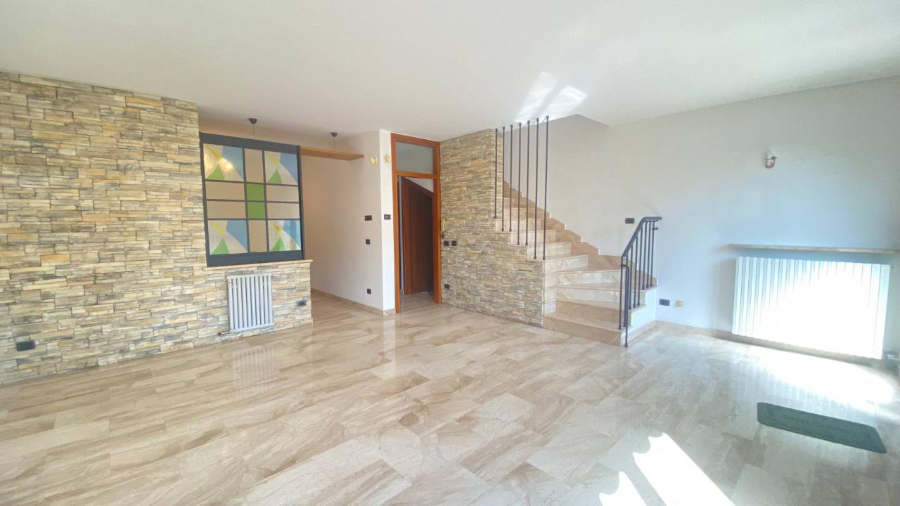 Villa a schiera in vendita a Cavaion Veronese