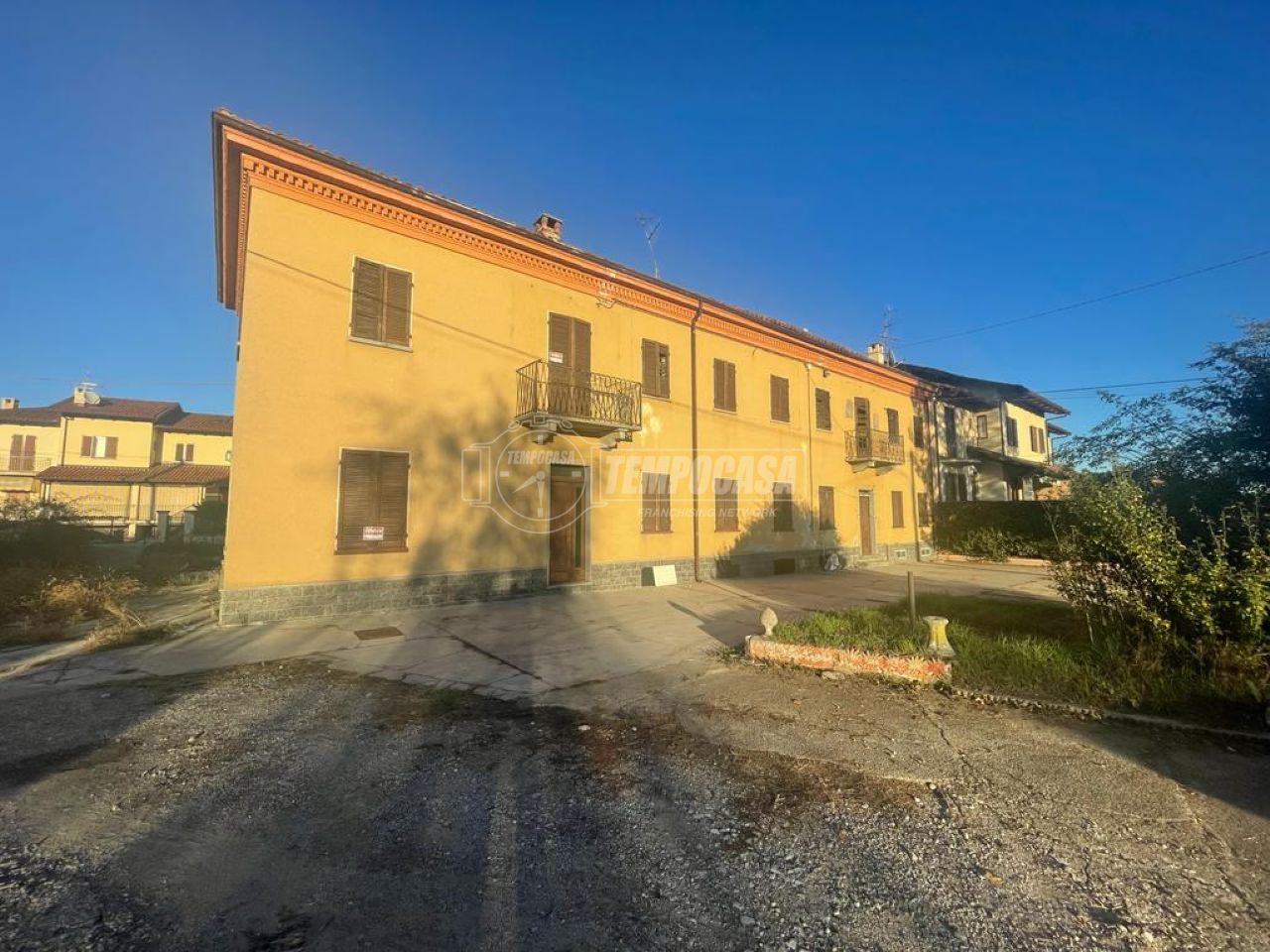 Villa in Via Castello, Canove, Alba