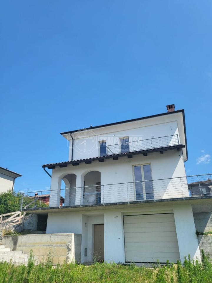Villa in vendita a Neive