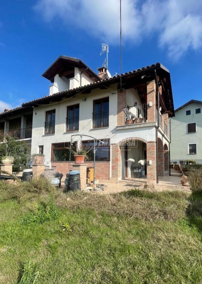 Villa in vendita a Novello