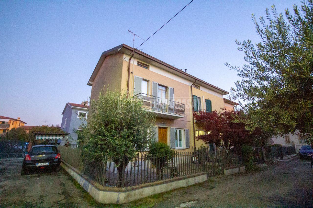 Villa a schiera in vendita a Rezzato