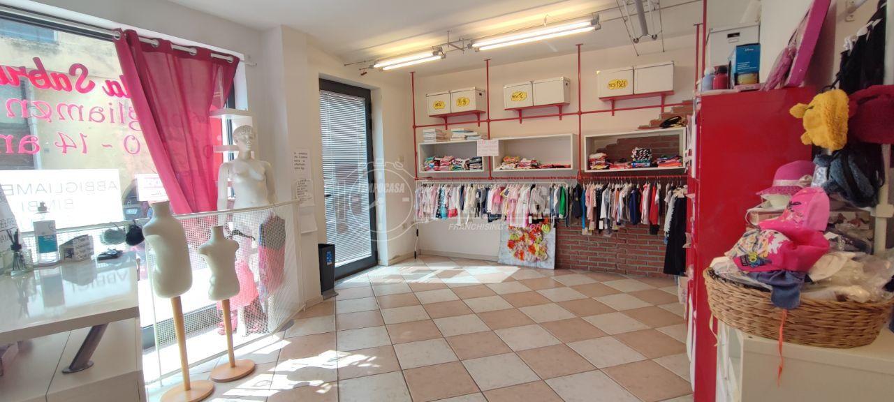 Negozio in vendita a Ghedi