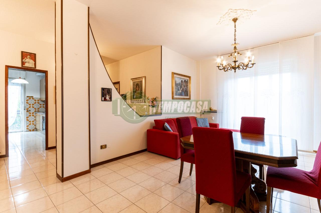 Appartamento in vendita a Stezzano