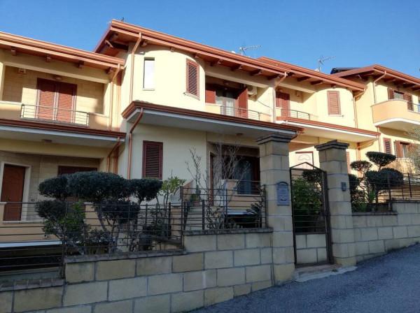 Villa a schiera in vendita a Rose