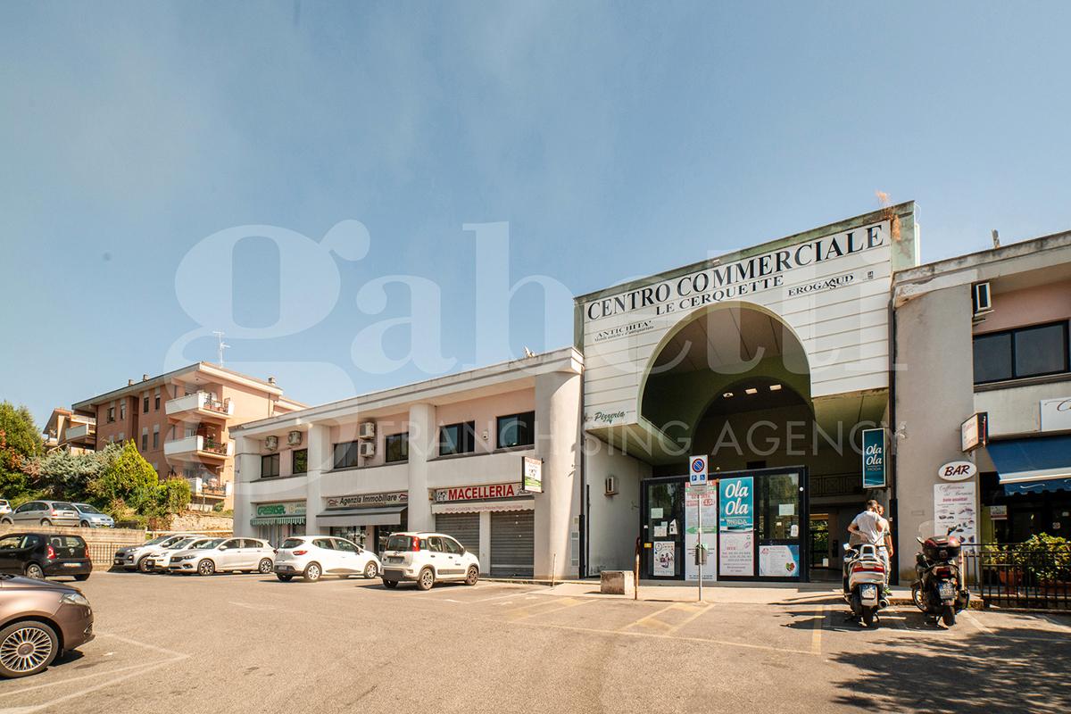 Negozio in vendita a Ariccia
