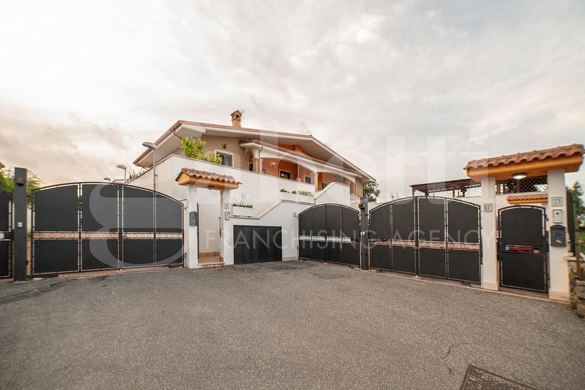 Villa in vendita a Roma