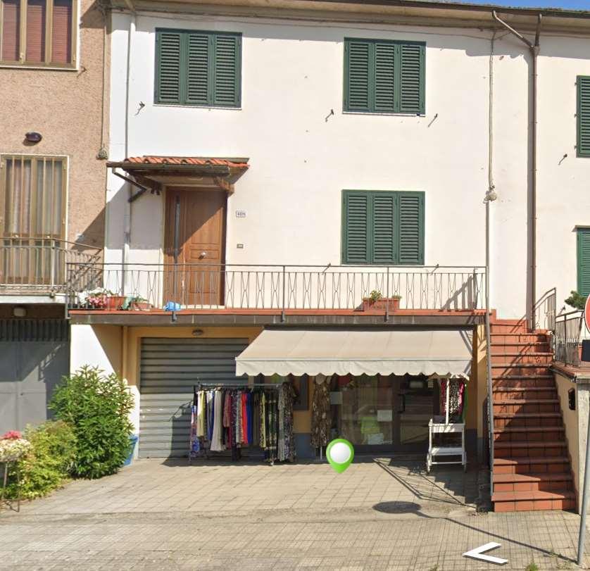 Negozio in vendita a Pistoia