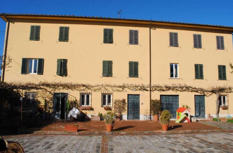 Appartamento in vendita a Lucca