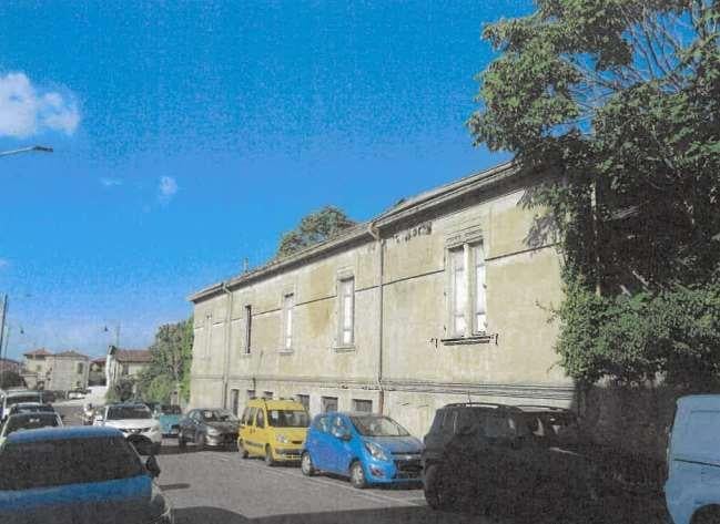 Capannone in vendita a Pietrasanta