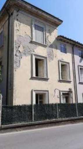 Appartamento in vendita a Borgo A Mozzano