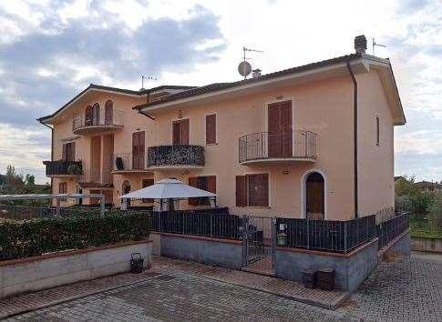 Appartamento in vendita a Monsummano Terme