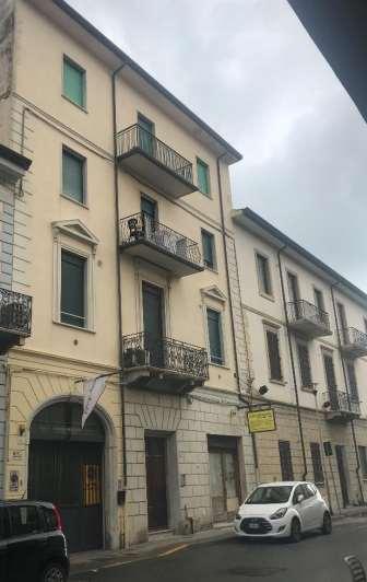 Appartamento in vendita a Viareggio