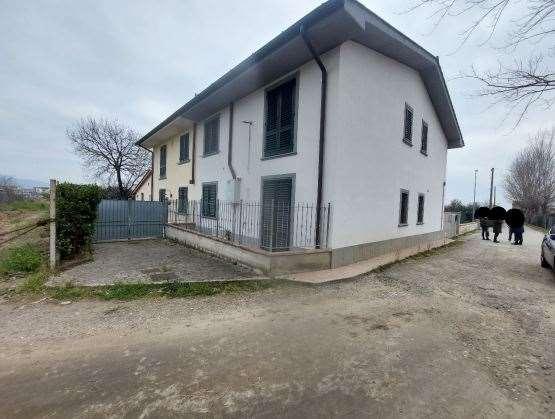 Appartamento in vendita a Prato Foto-11