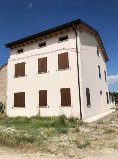 Appartamento in vendita a San Giovanni Del Dosso