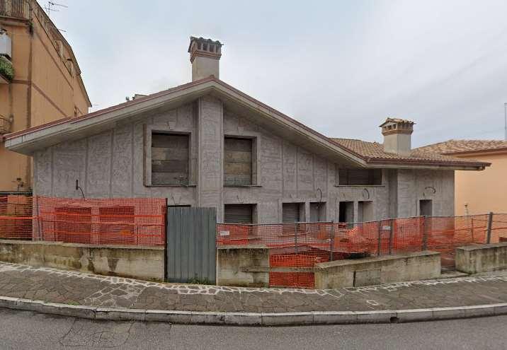 Appartamento in vendita a Poli