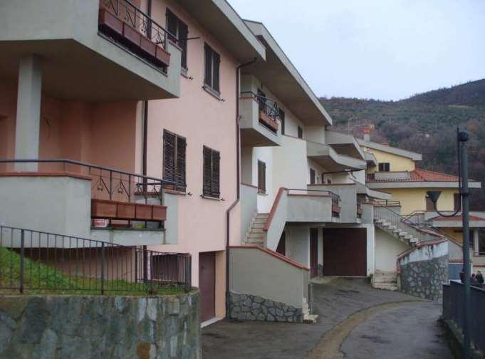 Appartamento in vendita a Reggello