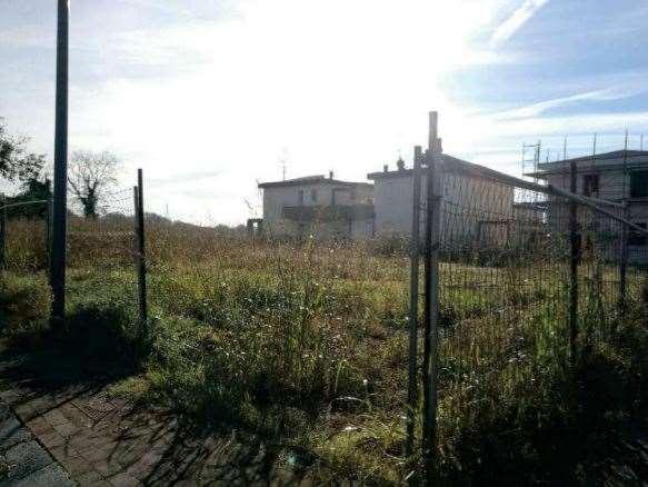 Terreno edificabile in vendita a Ronco All'Adige