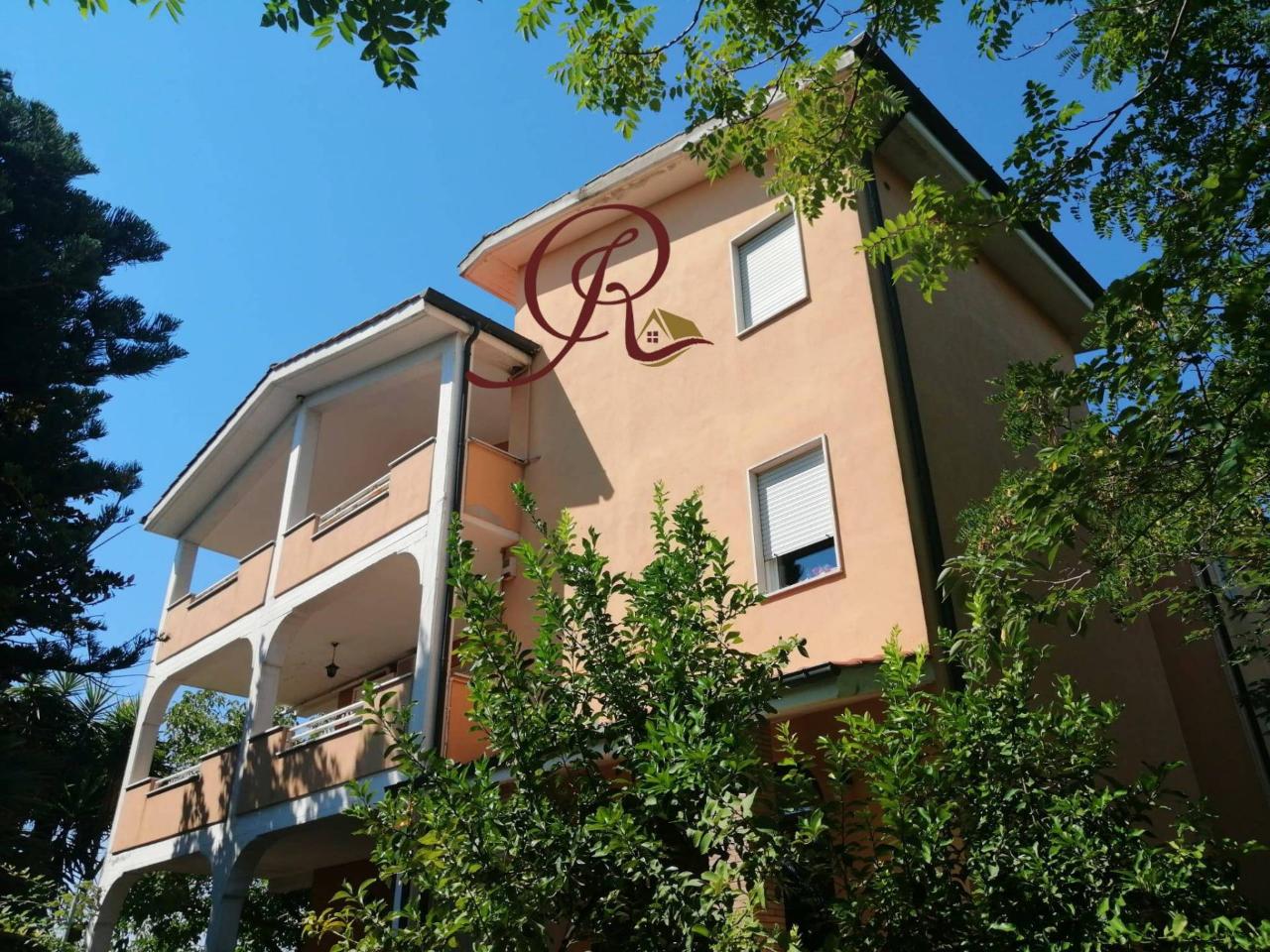 Palazzo in vendita a Roma