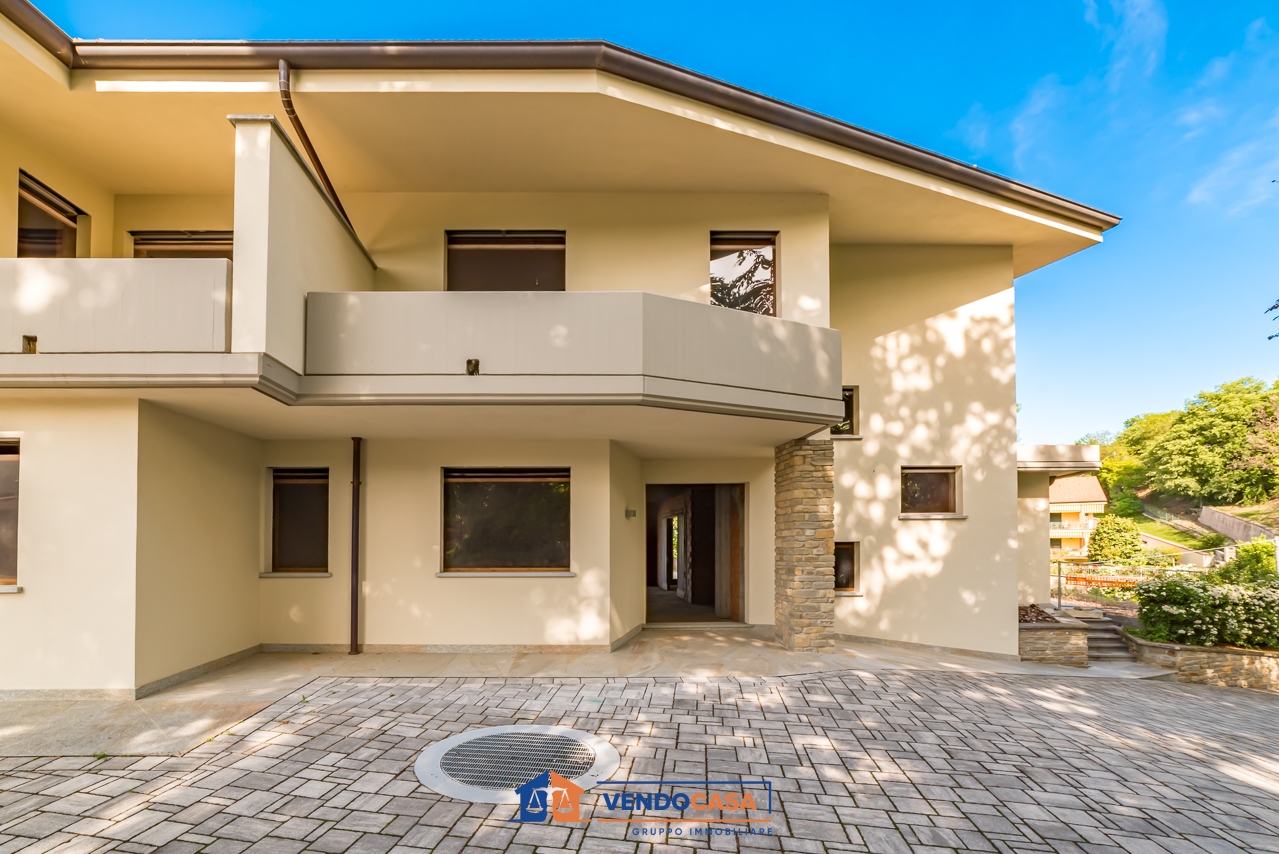 Villa in vendita a Bra