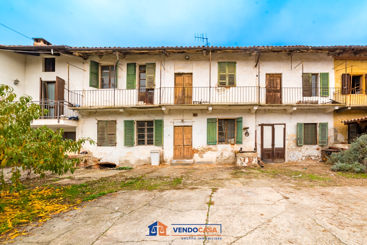 Rustico in vendita a Bra