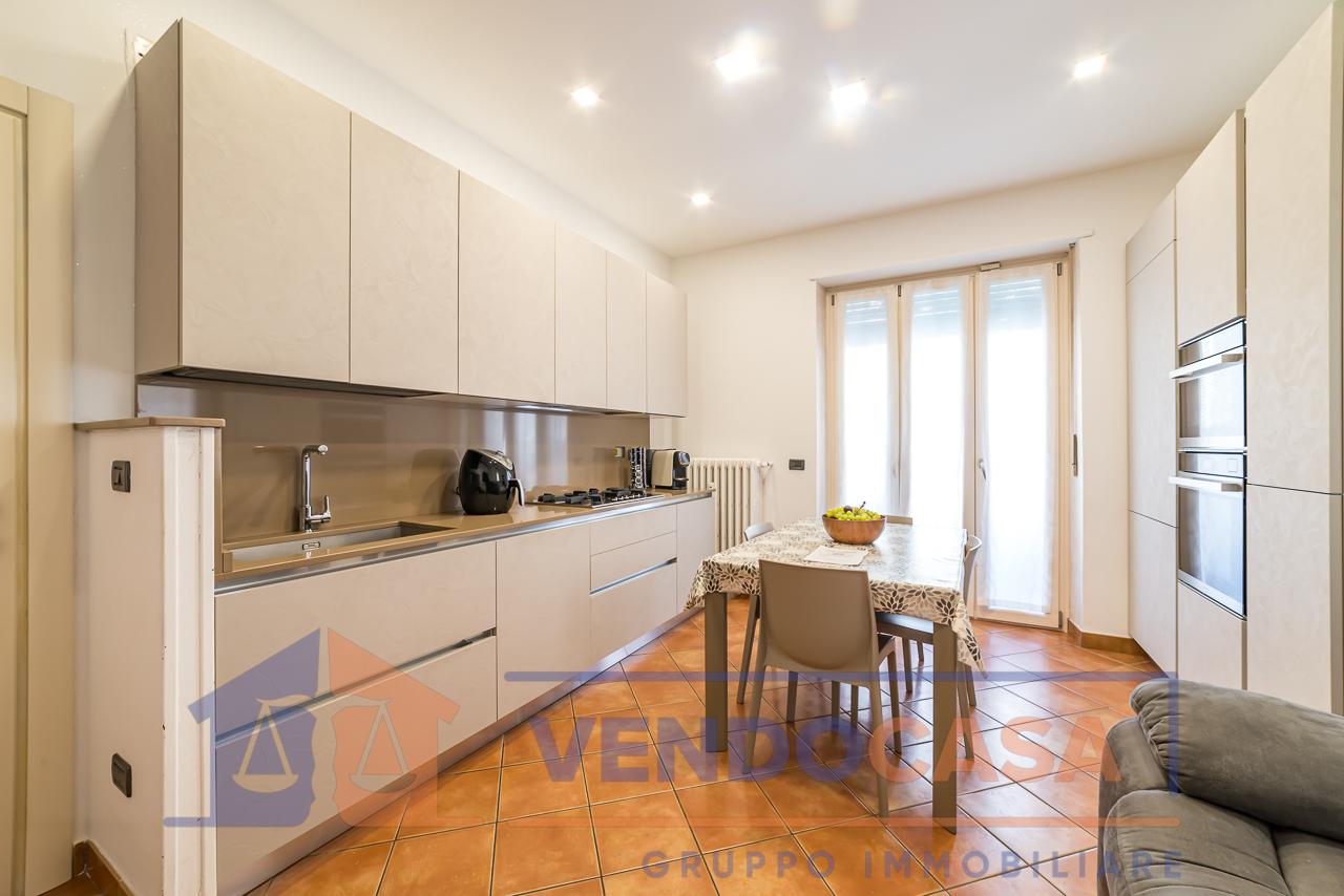Trilocale in Via Benso 47, Carmagnola