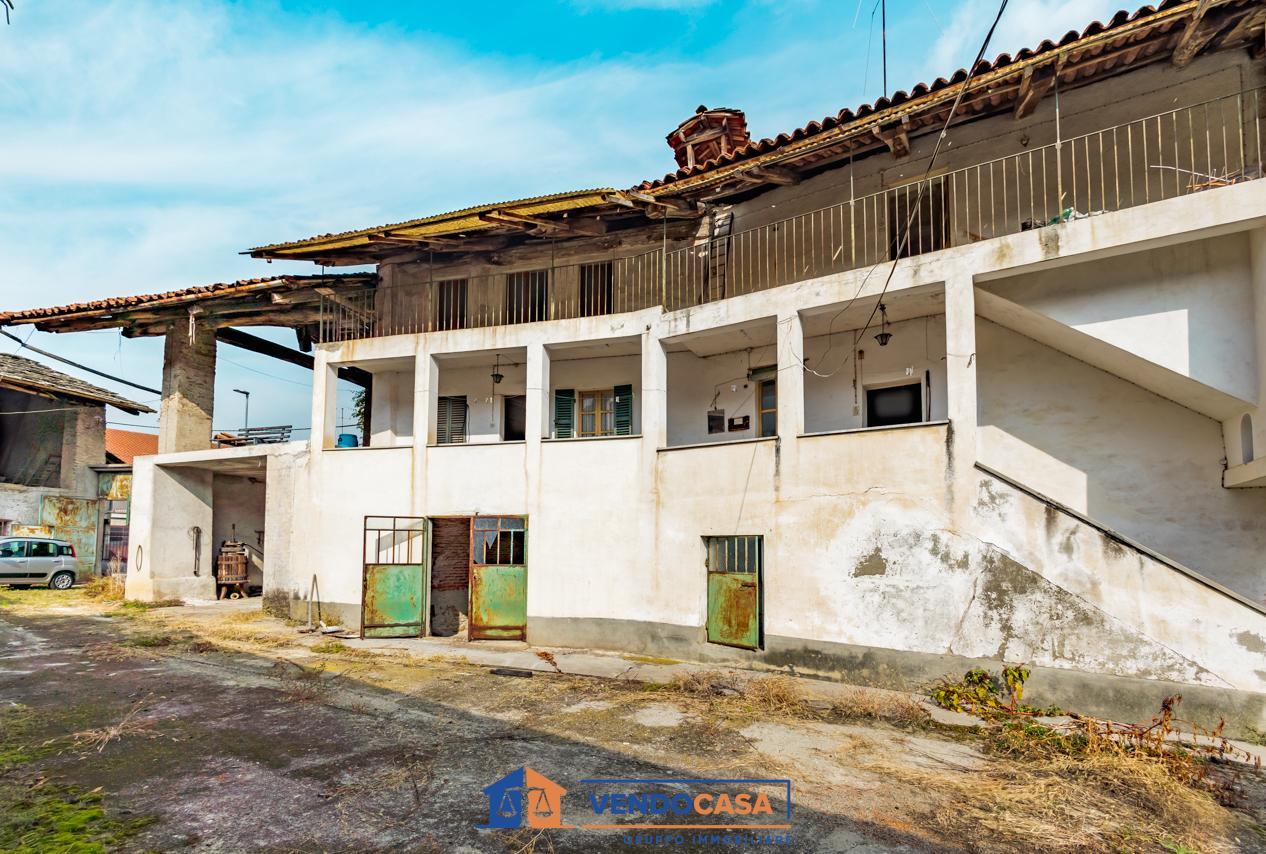 Rustico in vendita a Martiniana Po