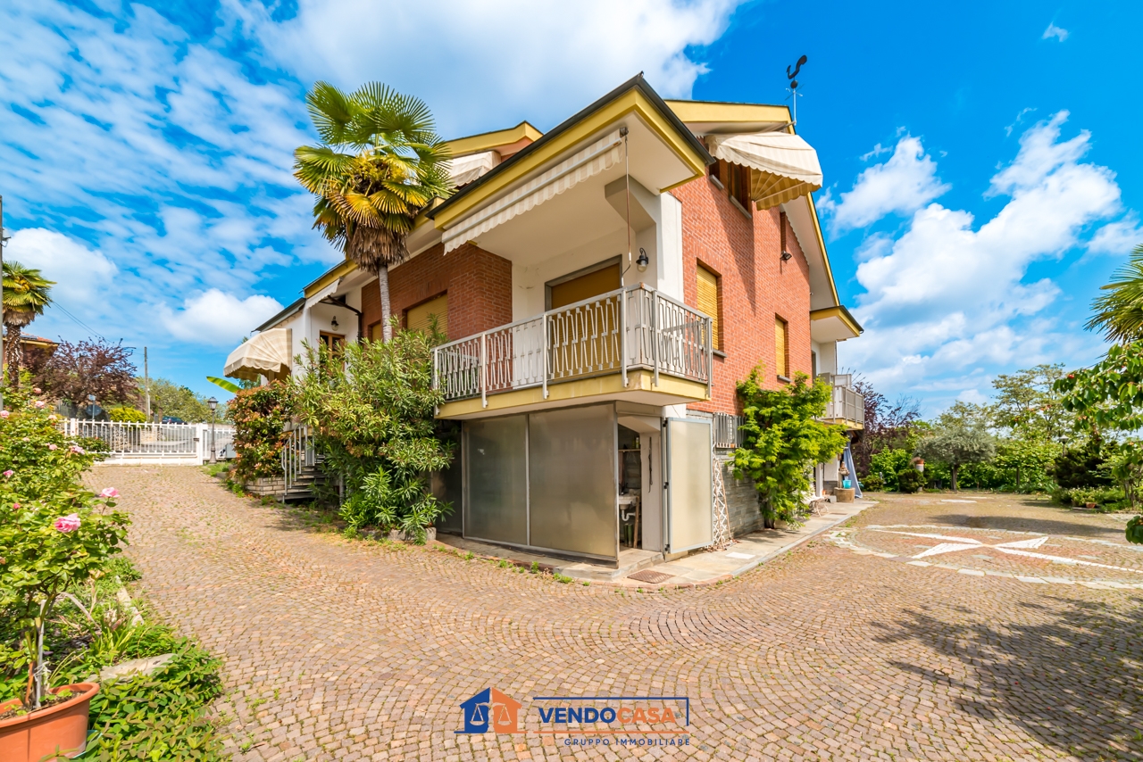 Villa in Via Siccardi 25, Verzuolo
