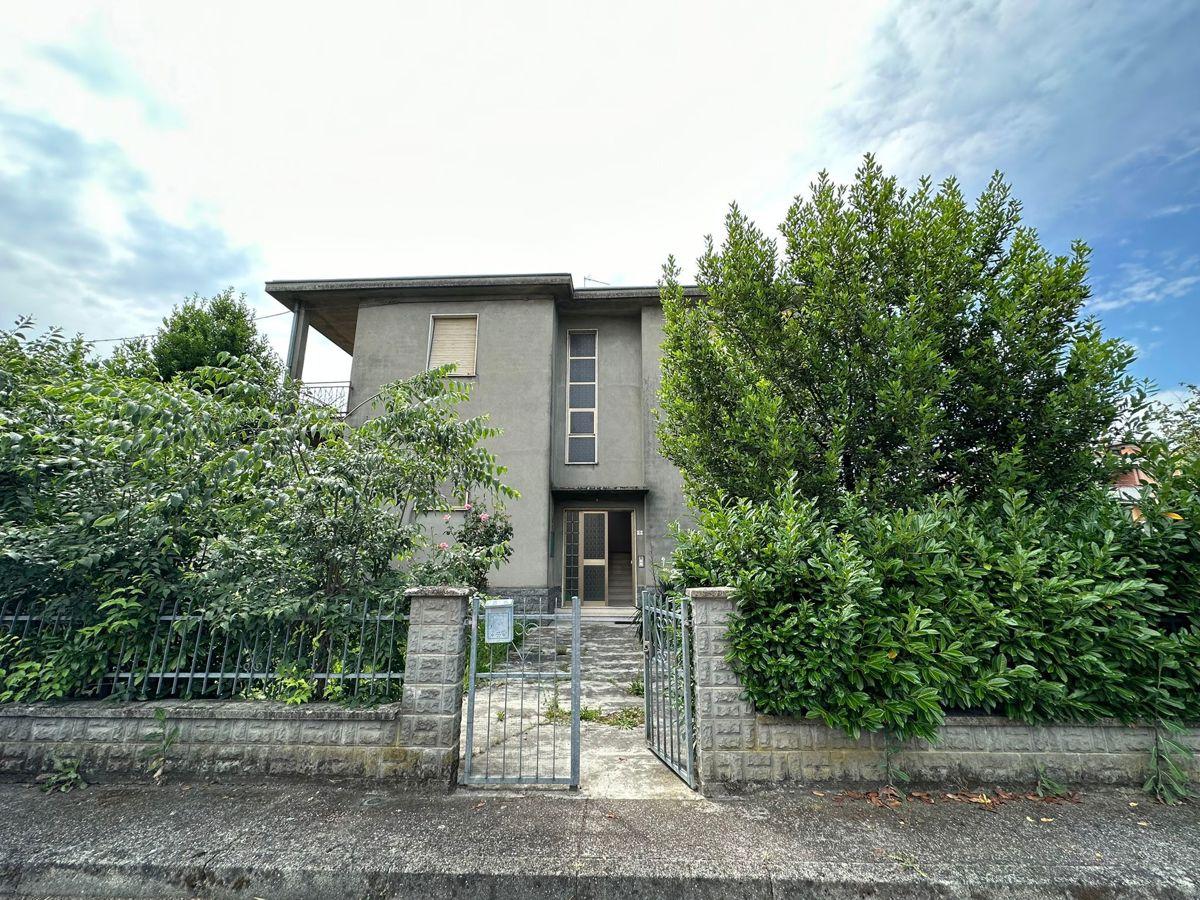 Villa in vendita a San Giorgio Piacentino