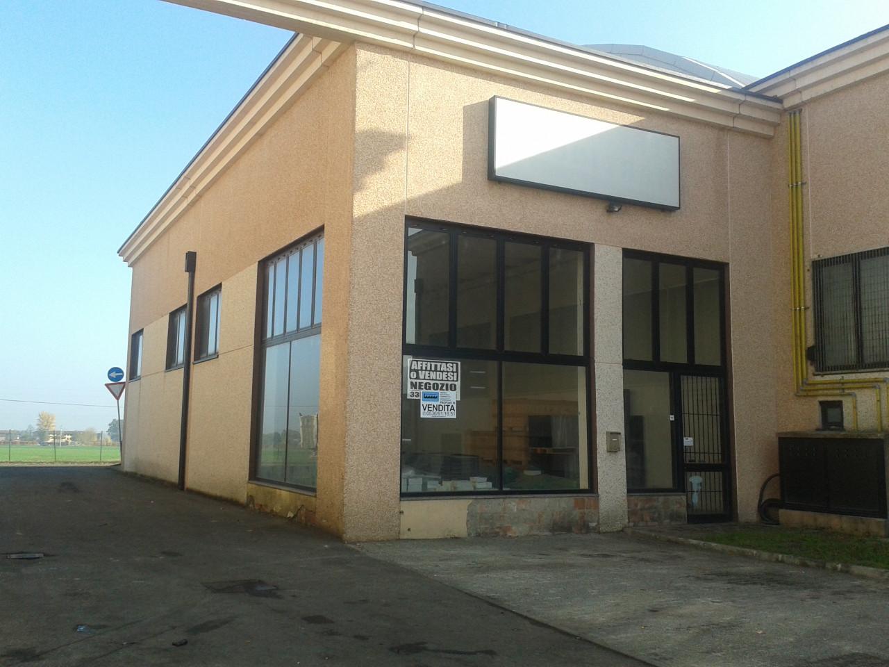 Capannone in vendita a Casalgrande