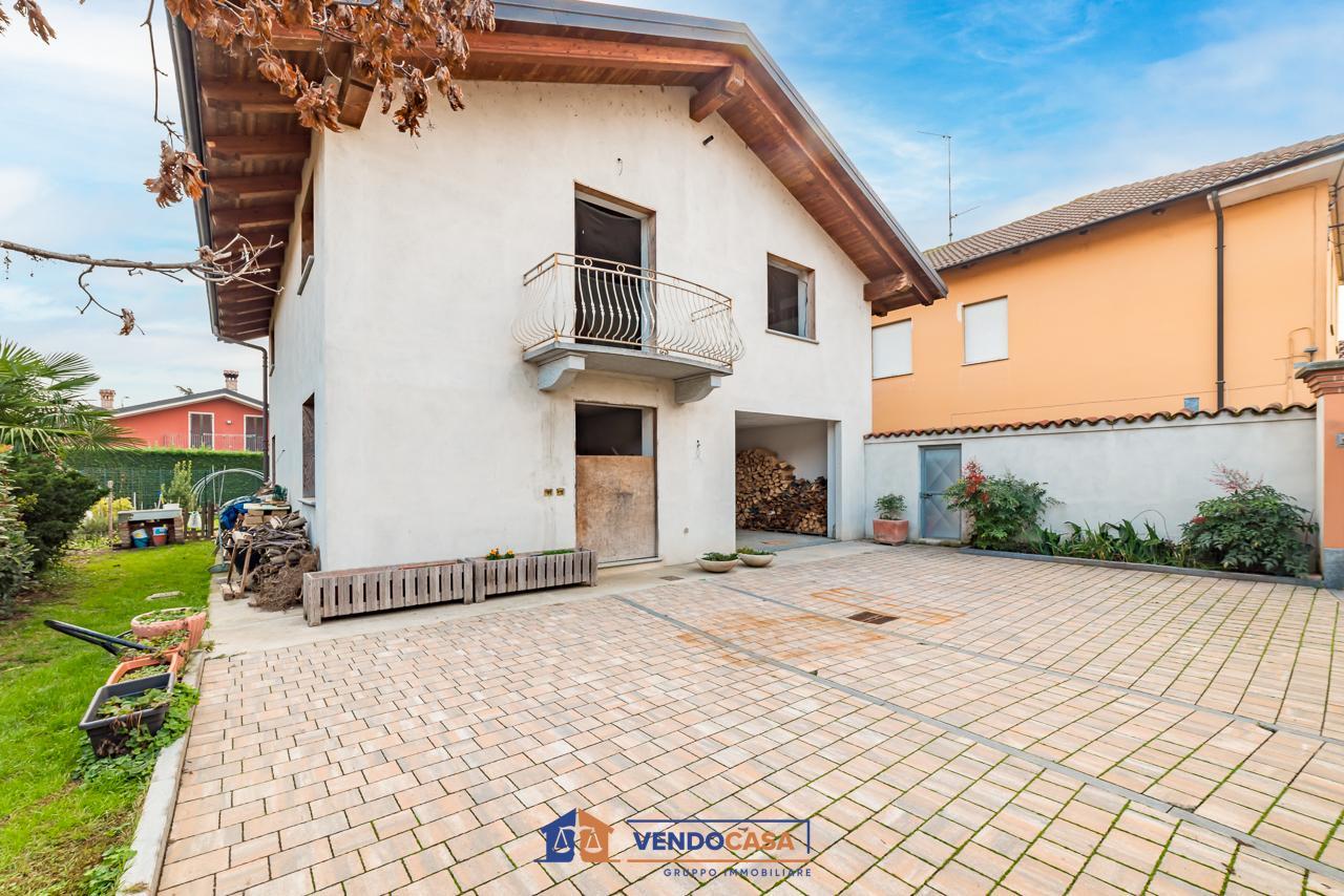 Casa indipendente in vendita a Moretta