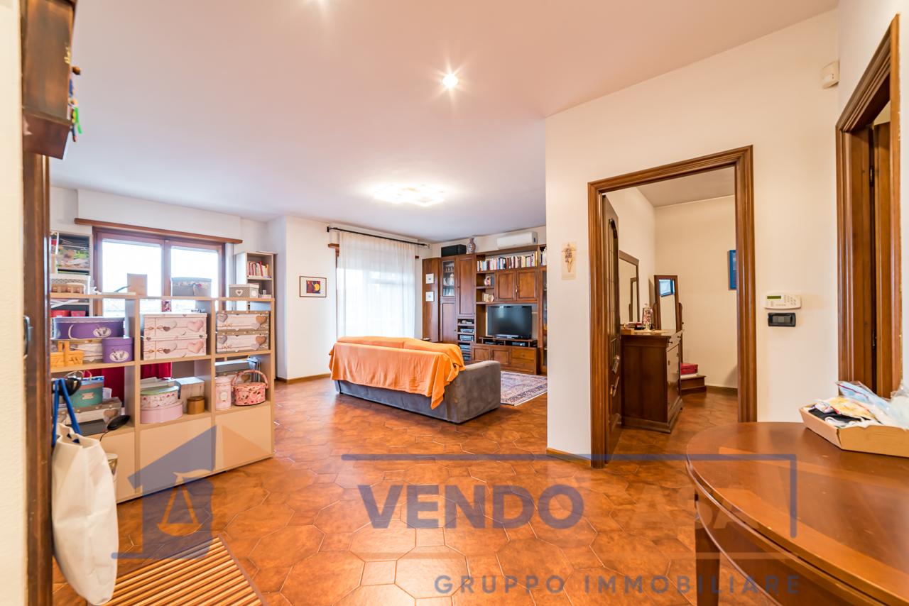 Appartamento in Regina Elena 51, Racconigi