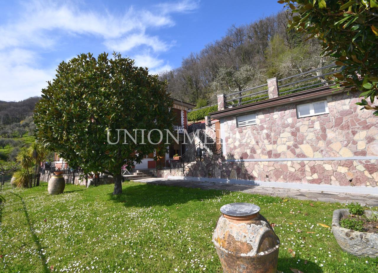 Villa a schiera in vendita a Podenzana