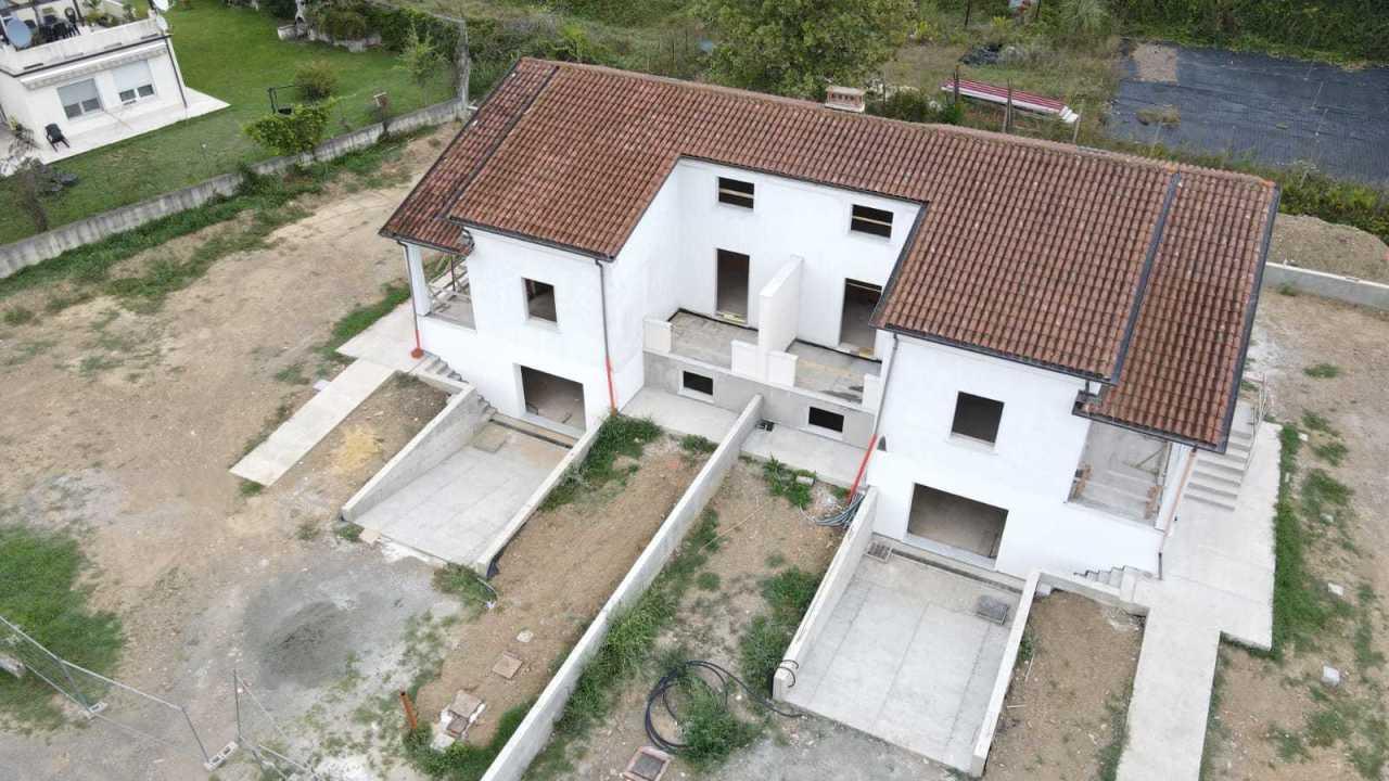 Villa a schiera in vendita a Sarzana