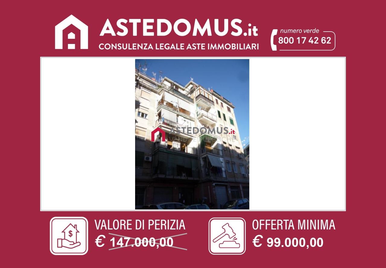 Appartamento in vendita a Napoli