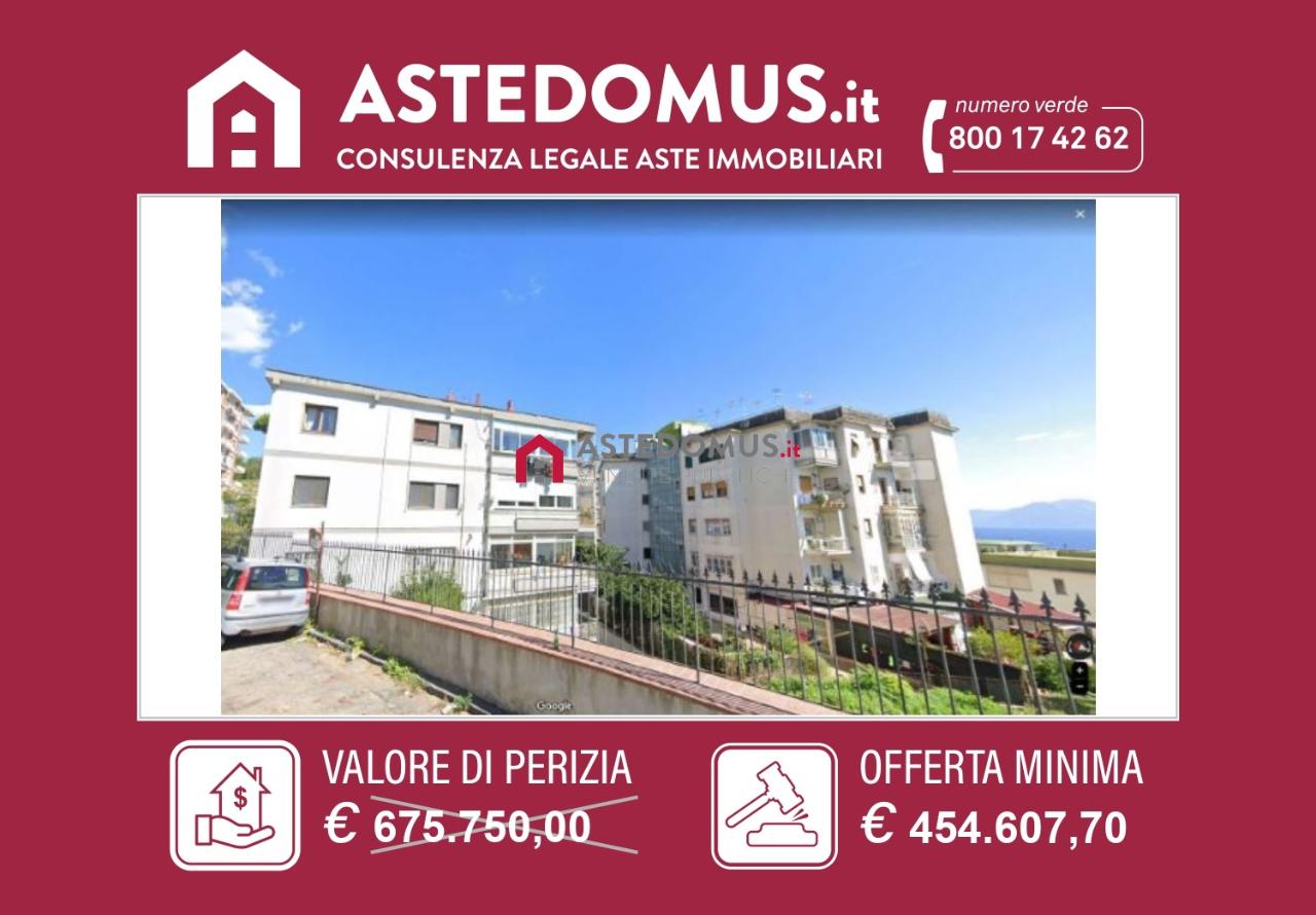 Appartamento in vendita a Napoli